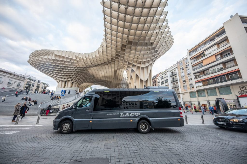 Transportes de autocares en Andalucía - Autocares Lact